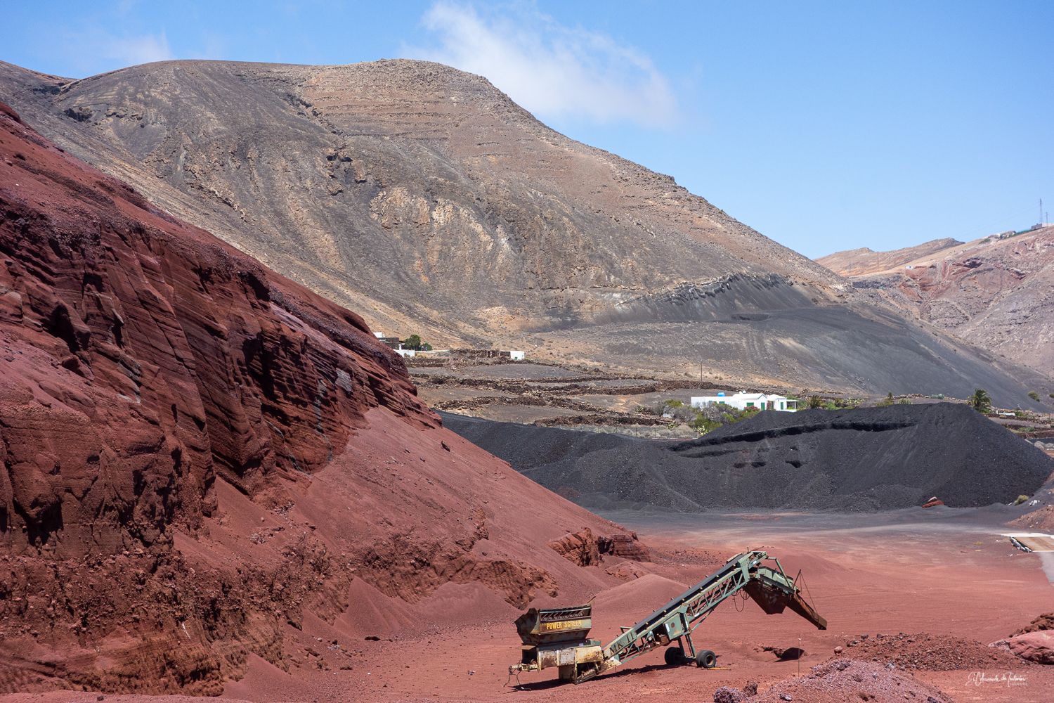 La Caldera Cantera de Rofe Picón Rojo y Negro de Maciot Yaiza Lanzarote ...