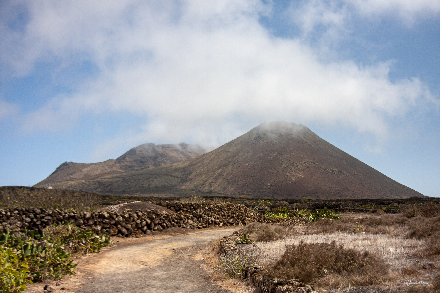 El Volcán de La Corona Yé Lanzarote – El Coleccionista de Instantes